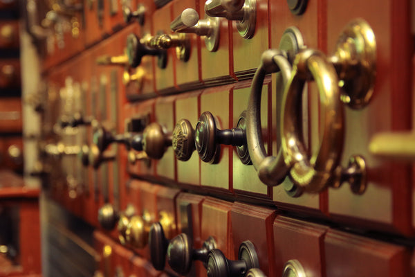 About Us Page – Knobs n Knockers